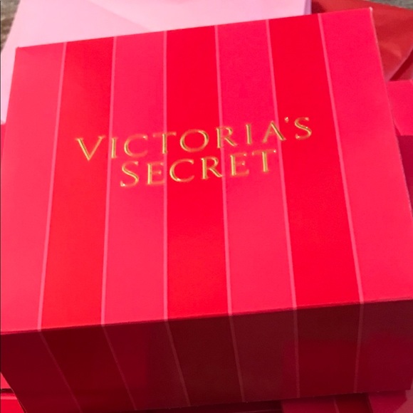 Victoria's Secret | Bags | Victorias Secret Shopping 6 Gift Bags 6 ...